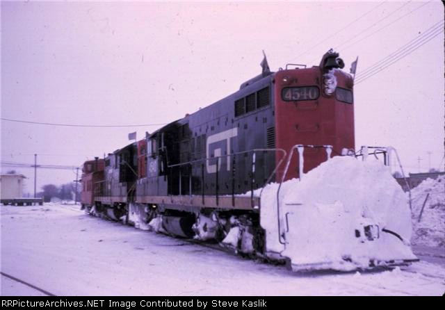 GTW Tr. #549 with GTW 4540 & 4542